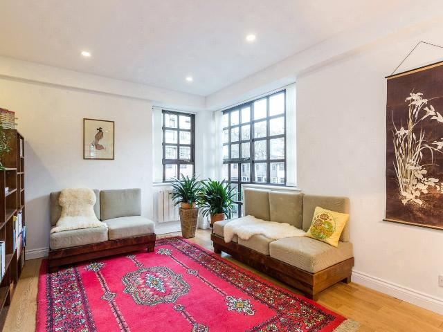 0 bedroom property in Rope Street, London, SE16 £1,750 pcm | Chestertons