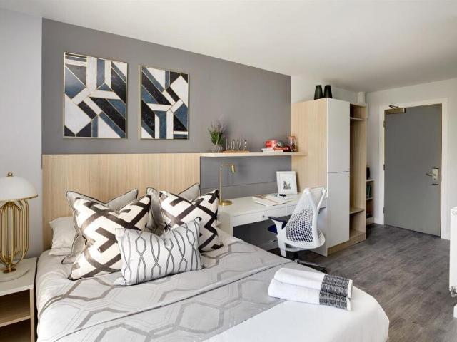 0 bedroom property in Yara Court, 10 14 Mercy Terrace, London, SE13 £1,400 pcm | Chestertons