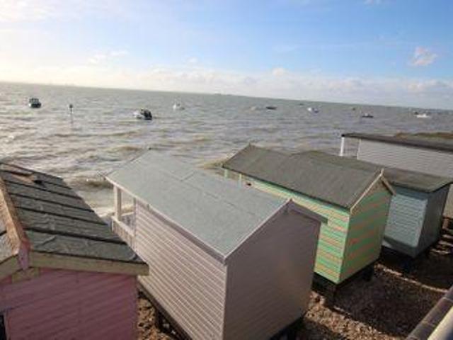 0 Bedrooms Chalet for sale in Thorpe Esplanade, Southend On Sea SS1