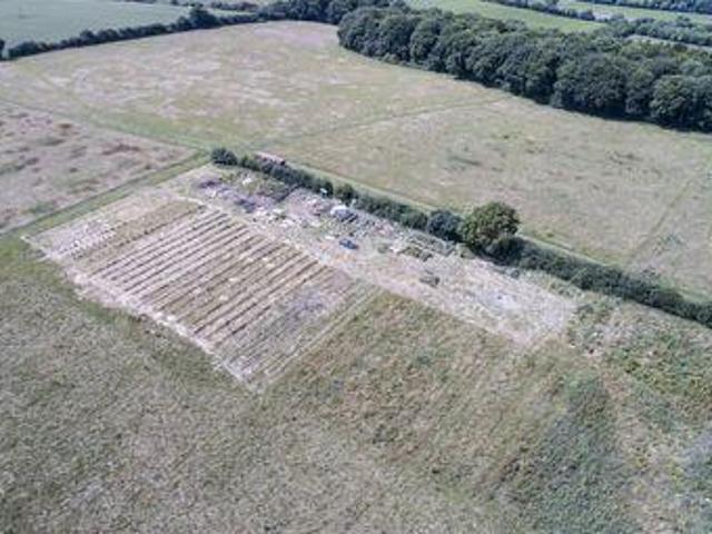0 Bedrooms Land for sale in Berry Farm, Mudds Bank, Stockenchurch, High Wycombe HP14