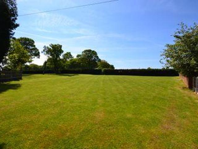 0 Bedrooms Land for sale in Heybeck Lane, Dewsbury WF12