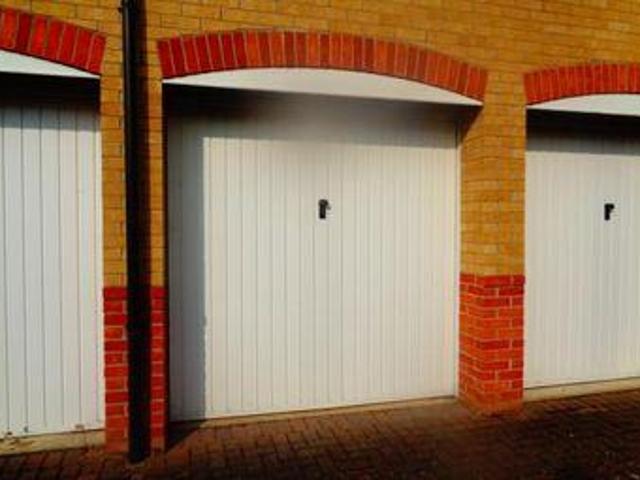 0 Bedrooms Parking/garage for rent in Redwood Grove, Bedford MK42