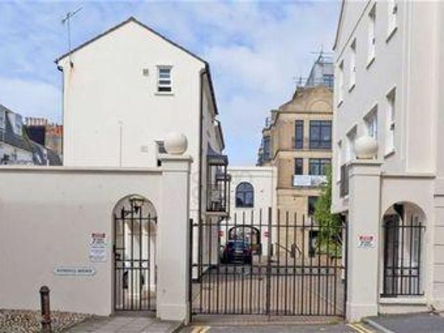 0 Bedrooms Parking/garage for rent in Russell Mews, Russell Square, Brighton BN1