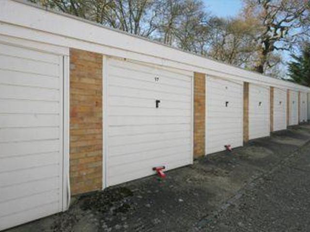 0 Bedrooms Parking/garage for sale in West Oak, Beckenham BR3