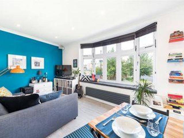 0 Bedrooms Studio for sale in Mantle Court, 209 211 Mantle Road, London SE4