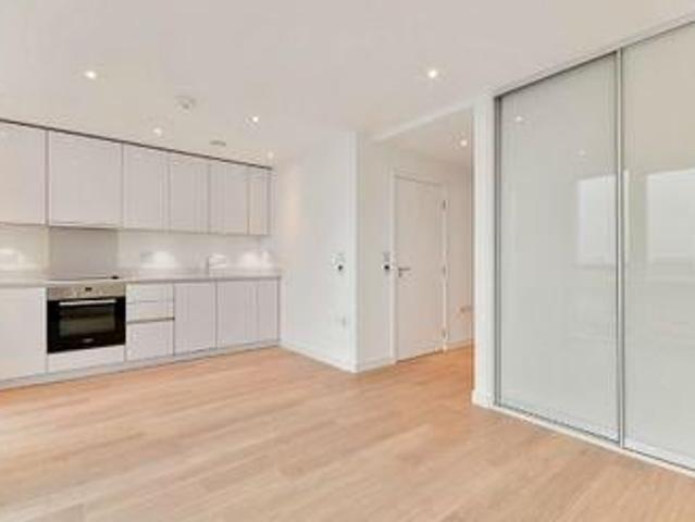 0 Bedrooms Studio for rent in 11 Saffron Central Square, Croydon, Surrey CR0