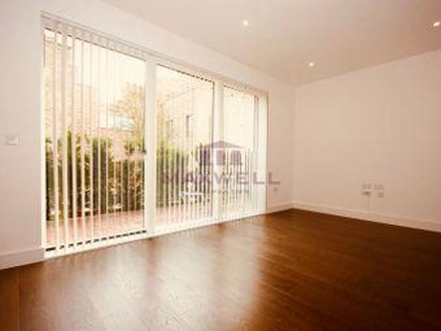 0 Bedrooms Studio for rent in 26 Hadley Drive, Kidbrook, London SE3