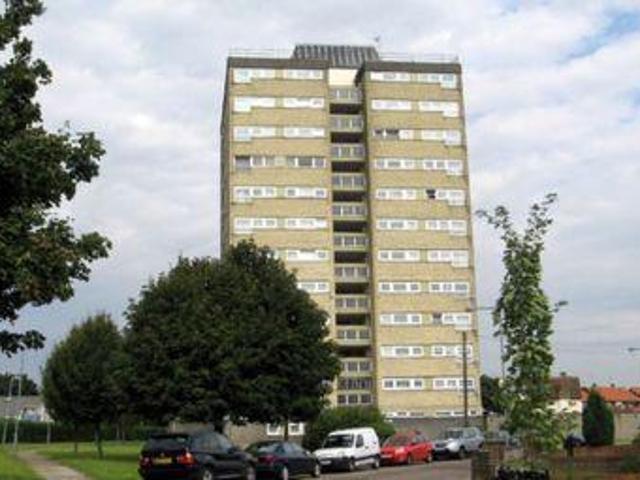 0 Bedrooms Studio for rent in The Whitings, Oaks Lane, Newbury Park IG2