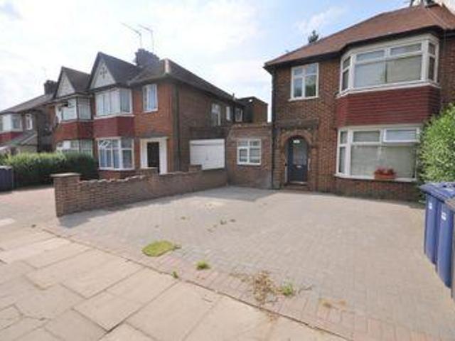 0 Bedrooms Studio for rent in The Vale, London NW11