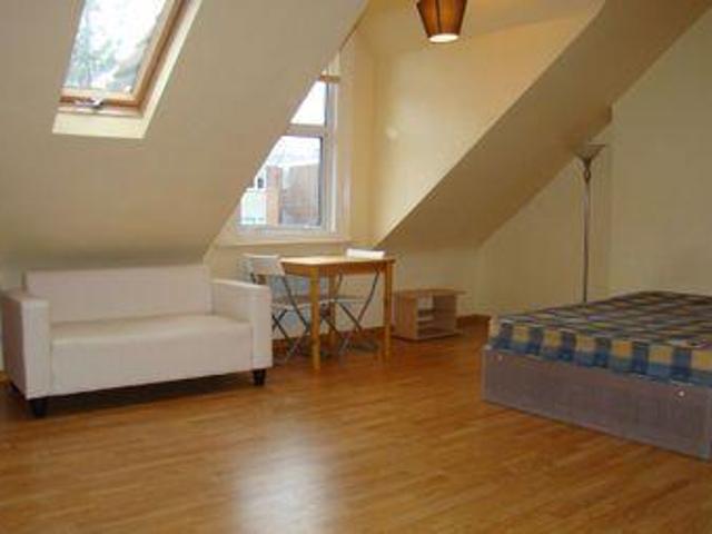 0 Bedrooms Studio for rent in Torrington Park, London N12