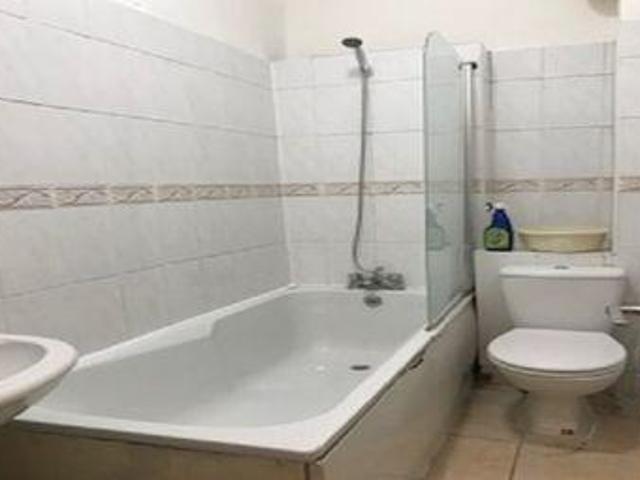 0 Bedrooms Studio for rent in Trinity Road, Tooting Bec SW17