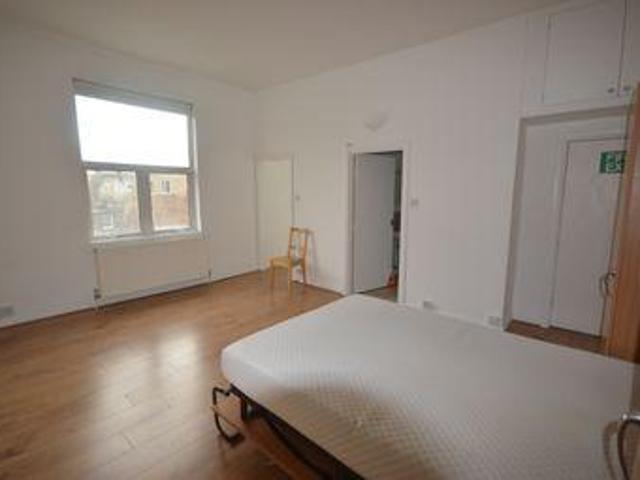 0 Bedrooms Studio for rent in Uxbridge Road, Shepherds Bush W12