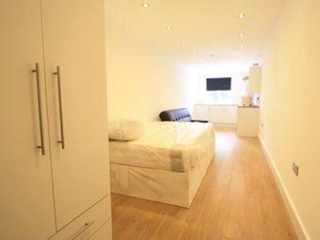 0 Bedrooms Studio for rent in Walworth Road, Elephant And Castle SE17