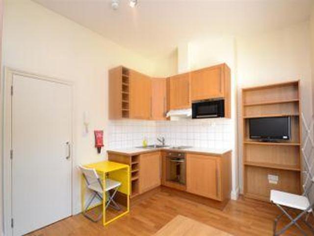0 Bedrooms Studio for rent in Warbeck Road, Shepherd´s Bush W12