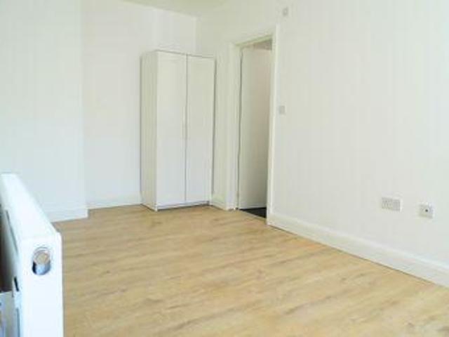 0 Bedrooms Studio for rent in Westway, London W12