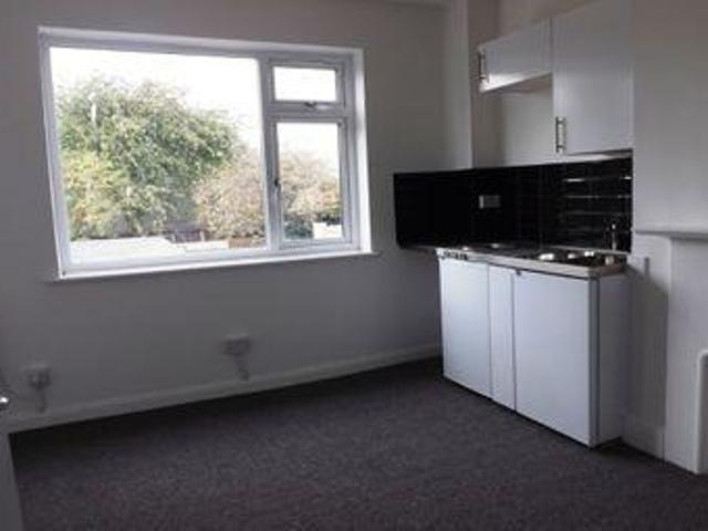 0 Bedrooms Studio for rent in Willoughby Lane, Tottenham N17