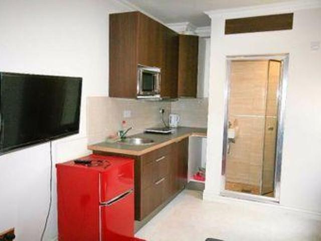 0 Bedrooms Studio for rent in Worcester Gardens, Ilford IG1