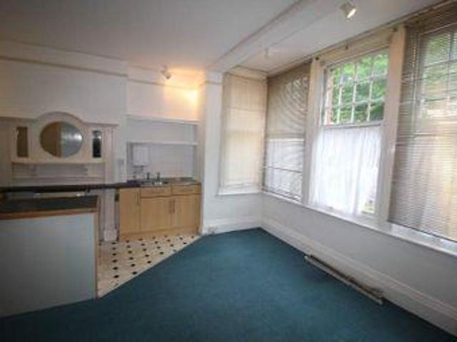 0 Bedrooms Studio for rent in York Avenue, Hove, Includes Water Rates BN3