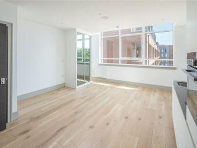 0 Bedrooms Studio for rent in Zenith House, 69 Lawrence Road, London N15