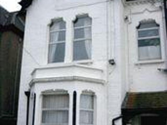 0 Bedrooms Studio for rent in Baldry Gardens, Streatham SW16