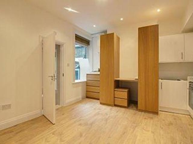 0 Bedrooms Studio for rent in Ballards Lane, London N3
