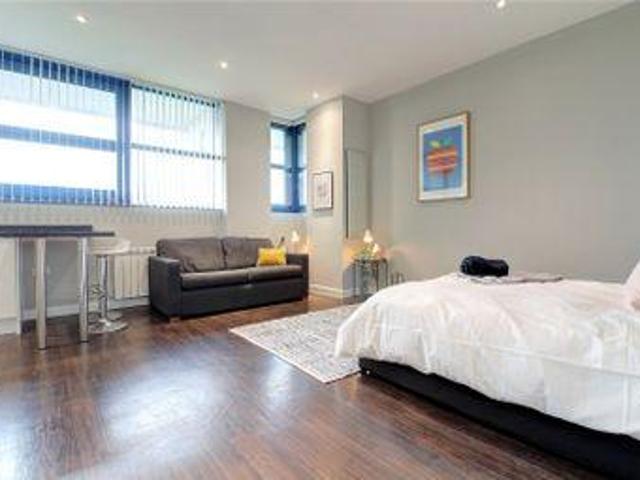 0 Bedrooms Studio for rent in Bath Road, Heathrow, Hayes UB3