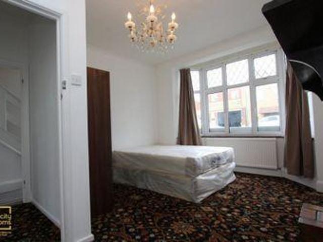 0 Bedrooms Studio for rent in Berthons Gardens, Wood Street E17