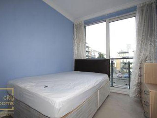 0 Bedrooms Studio for rent in Boardwalk Place, Canary Wharf E14