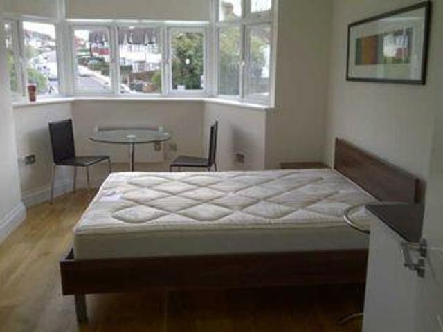 0 Bedrooms Studio for rent in Brentmead Place, London NW11