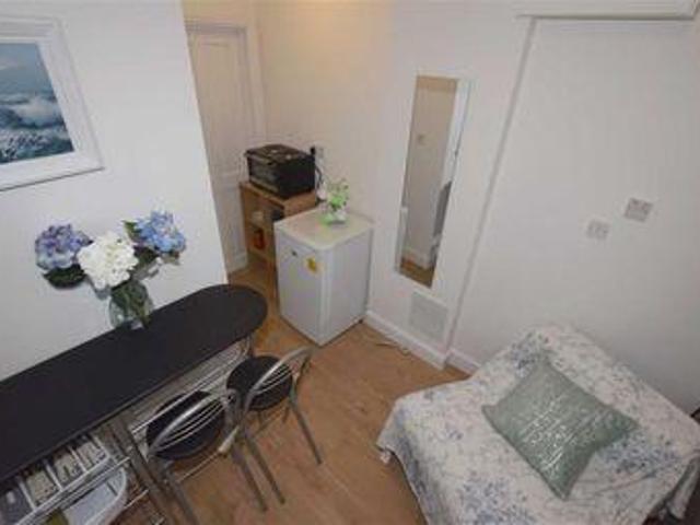 0 Bedrooms Studio for rent in Cheyne Walk, Hendon, London NW4