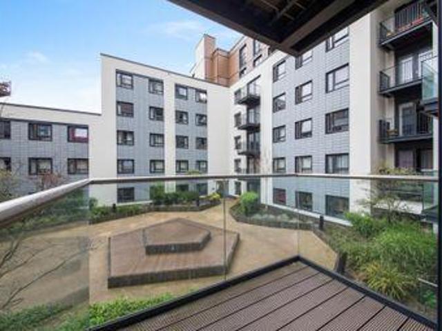 0 Bedrooms Studio for rent in Cobblestone Square, London E1W