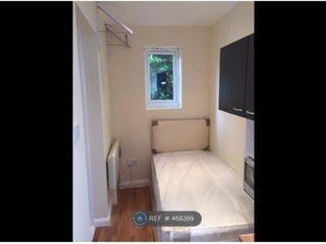 0 Bedrooms Studio for rent in Coventry Road, Ilford IG1