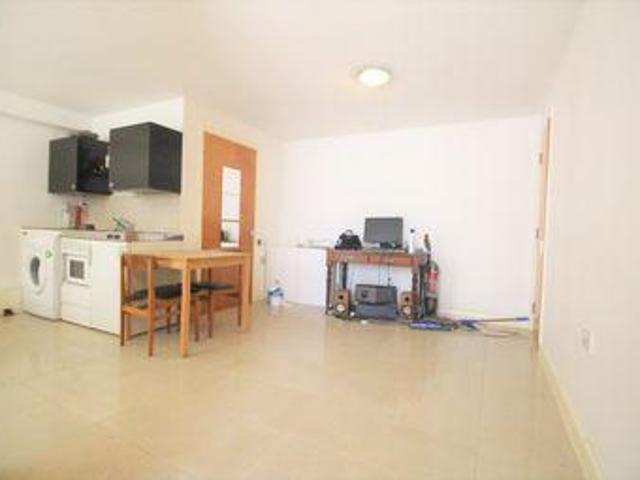 0 Bedrooms Studio for rent in Clarence Mews, Hackney Central E5
