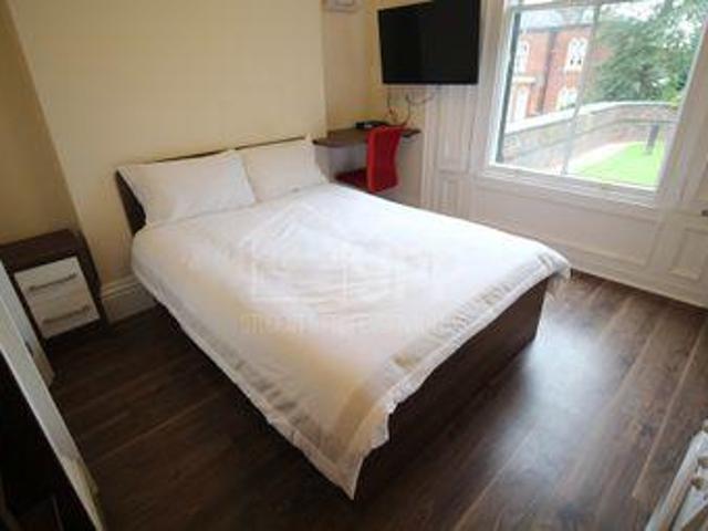 0 Bedrooms Studio for rent in Clarendon House, 20 Clarendon Road, Leeds LS2