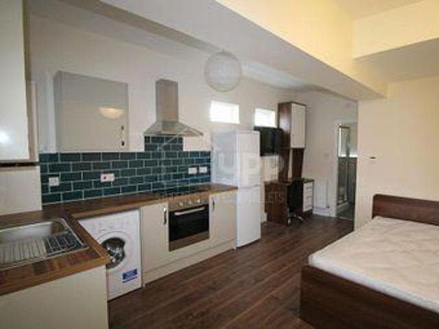 0 Bedrooms Studio for rent in Clarendon House, 20 Clarendon Road, Leeds LS2