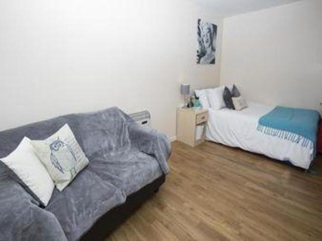 0 Bedrooms Studio for rent in Classic Studio, Manchester Court, Manchester M4