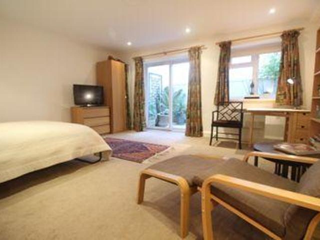 0 Bedrooms Studio for rent in Cleveland Square, London W2