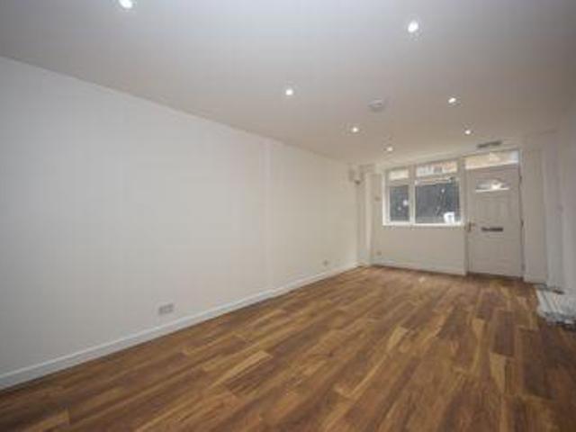 0 Bedrooms Studio for rent in Clements Road, Ilford Town Centre, Ilford IG1