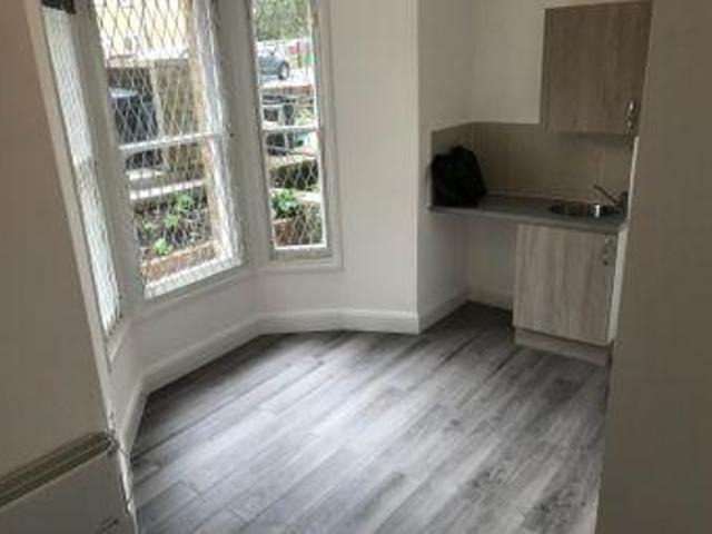 0 Bedrooms Studio for rent in Downs Park Road, London, Hackney E8