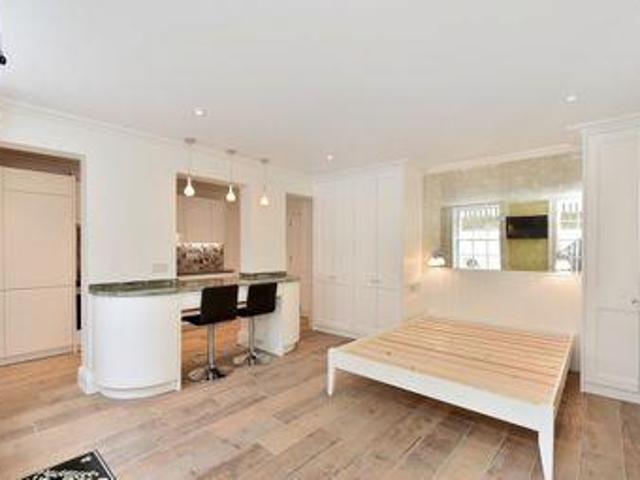 0 Bedrooms Studio for rent in Earls Terrace, Kensington W8