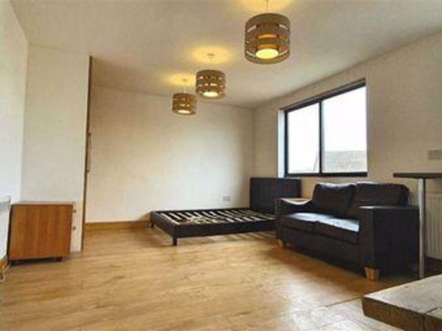 0 Bedrooms Studio for rent in East Barnet Road, New Barnet, Barnet EN4