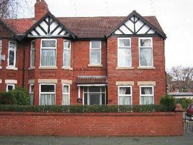 0 Bedrooms Studio for rent in Erne Court, Slade Lane, West Point M19