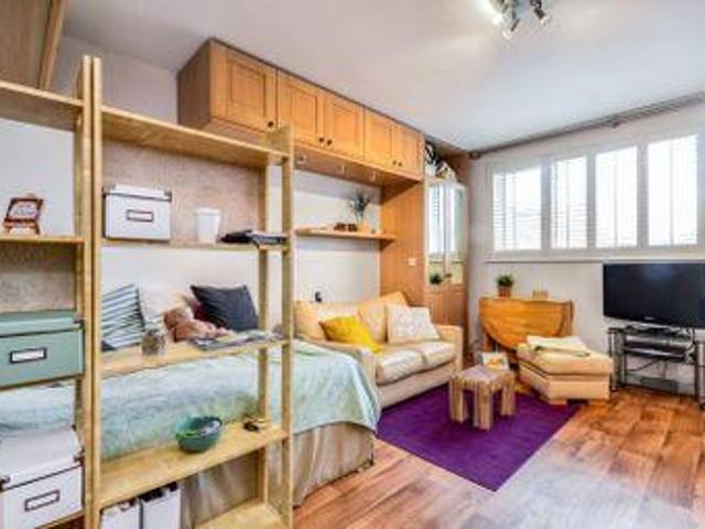 0 Bedrooms Studio for rent in Farm Lane, Fulham Broadway SW6