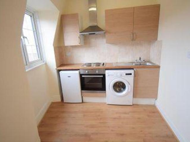 0 Bedrooms Studio for rent in Finchley Road, Golders Green, London NW11