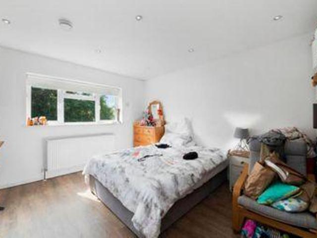 0 Bedrooms Studio for rent in Finchley Road, Golders Green NW11