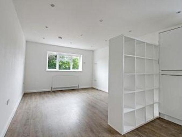 0 Bedrooms Studio for rent in Finchley Road, London NW11