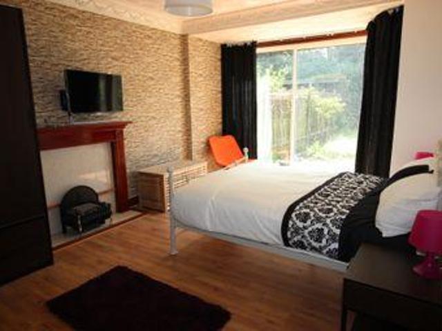 0 Bedrooms Studio for rent in Finnwhale House, Glengall Grove, Docklands E14