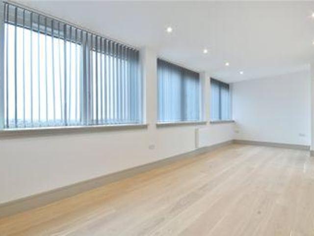 0 Bedrooms Studio for rent in High Road, North Finchley N12