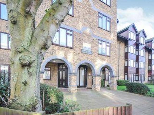 0 Bedrooms Studio for rent in Homesdale Road, Bromley BR2