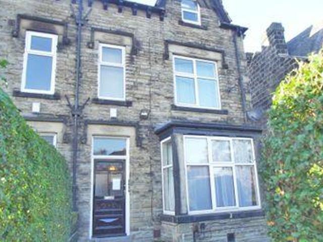 0 Bedrooms Studio for rent in Hollyshaw Lane, Crossgates LS15